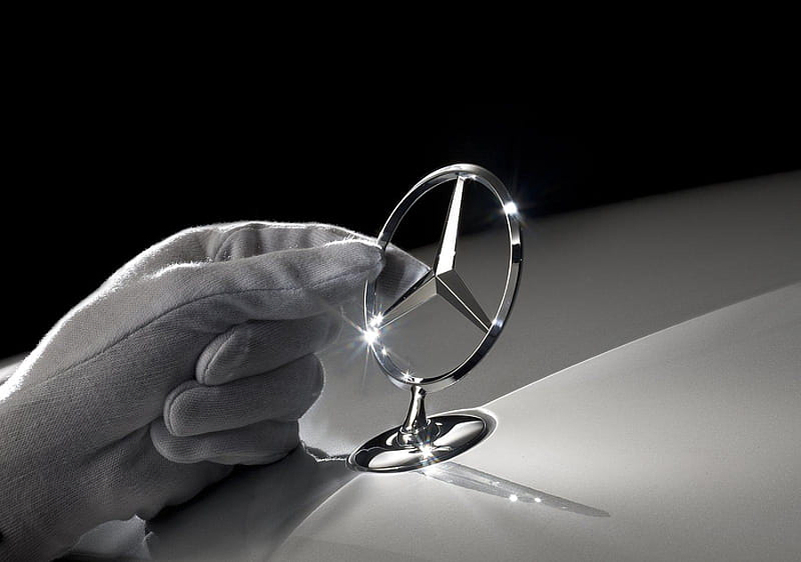 Cool Logos: 15 Companies With The Coolest And Most Recognizable Logos ...